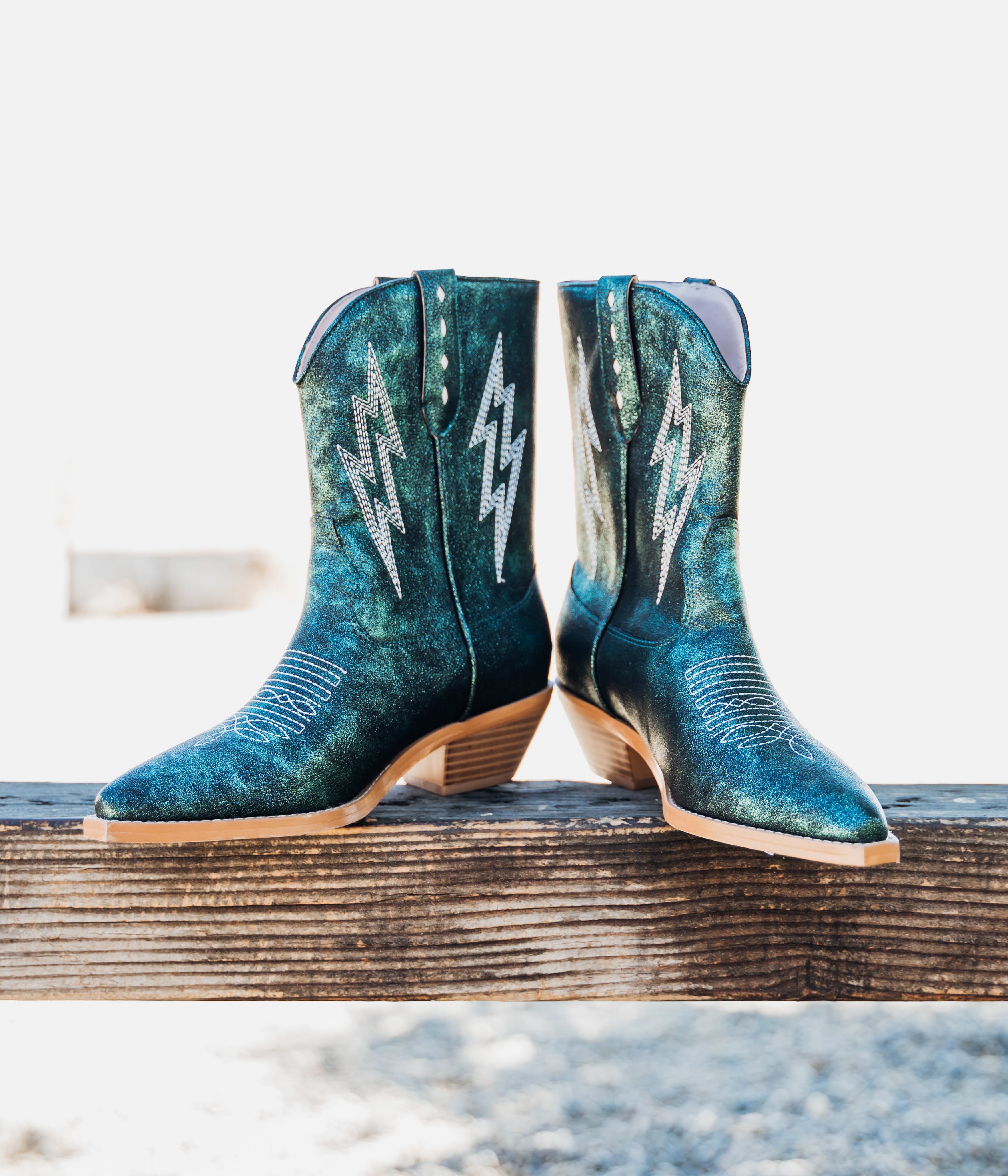 Bowie Metallic Boot in Teal – Orchard Way
